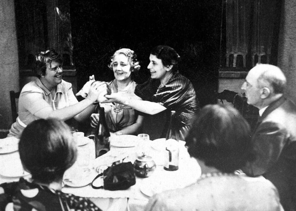 Anna Freud at the Freud Museum | WritersMosaic Magazine